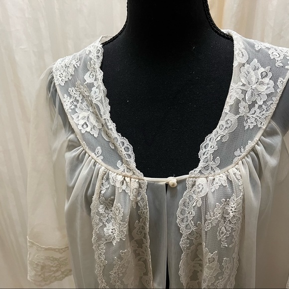 Shadowline | Intimates & Sleepwear | Vintage Lace Trimmed Shadowline ...